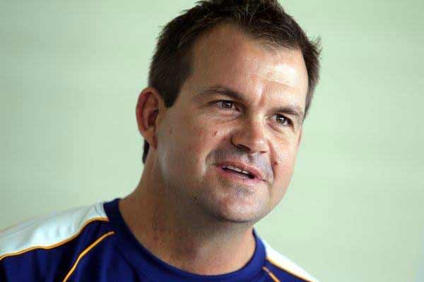 Matthew Mott extends contract as coach of Australian women's cricket ...