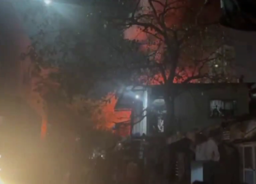 Mumbai: Massive Fire Breaks Out in Bombay Talkies Compound in Malad ...