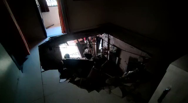 3 injured, slab of building collapses in Kalwa | www.lokmattimes.com