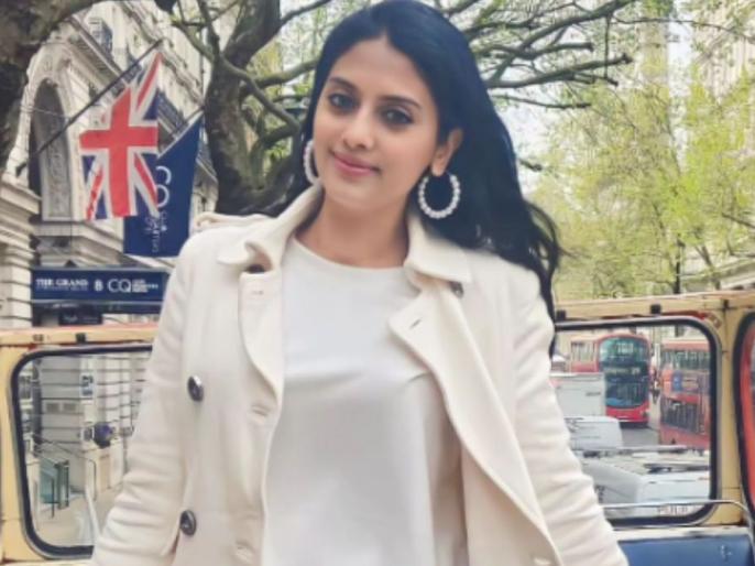 Kashmir Activist Yana Mir Alleges Harassment at Delhi Airport by ...