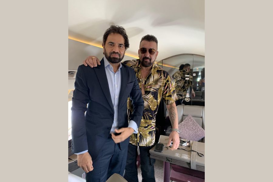 Emotional Sanjay Dutt gifts his favourite watch to Jay Patel(Producer ...