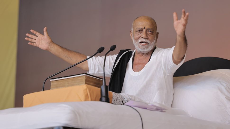 Morari Bapu extends Ram Navami wishes, calls for lighting of diyas in ...