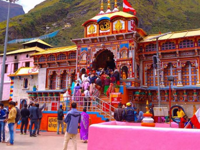 Cracks Appear in Badrinath temple main gate, Singh Dwar | बद्रीनाथ ...