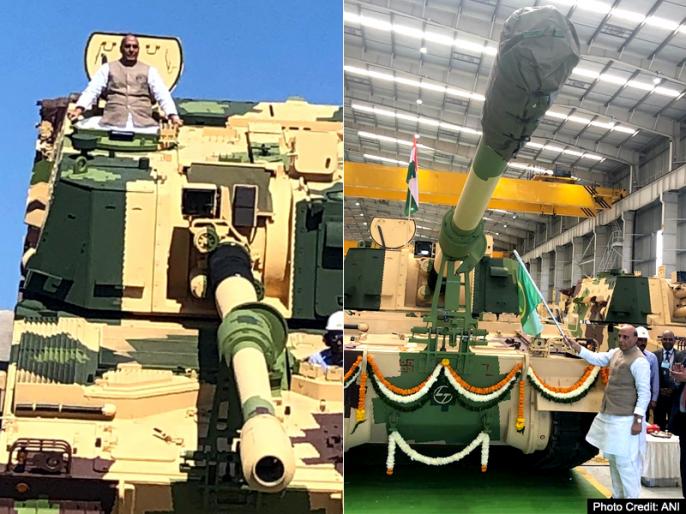 राजनाथ सिंह ने चलाई के-9 व्रज-टी तोप, देखें रक्षा मंत्री की वायरल ...