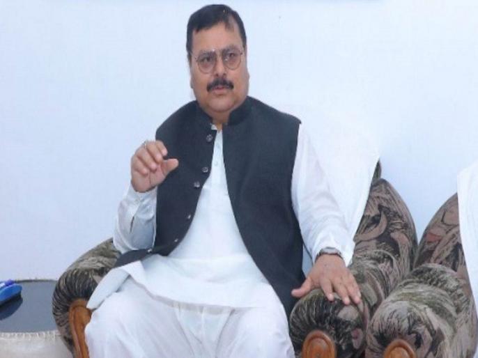 बिहार के सहकारिता मंत्री सुरेंद्र प्रसाद यादव का सिर काटकर लाने पर 11 ...