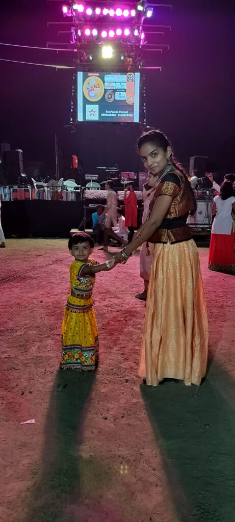 Navratri Selfie Contest | Lokmat Sakhi’s Navratri Garba Look, Selfie ...
